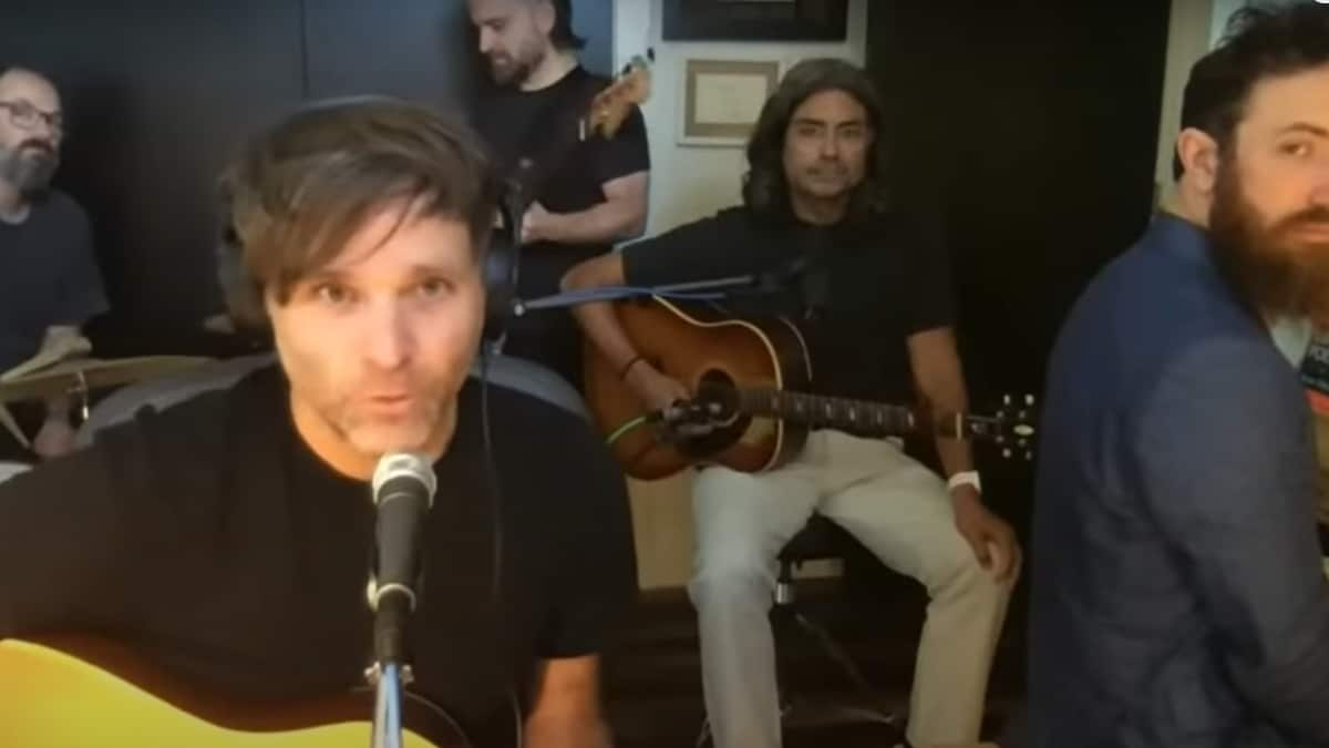 Watch Death Cab For Cutie Debut New Song ‘pepper And Cover ‘near Wild