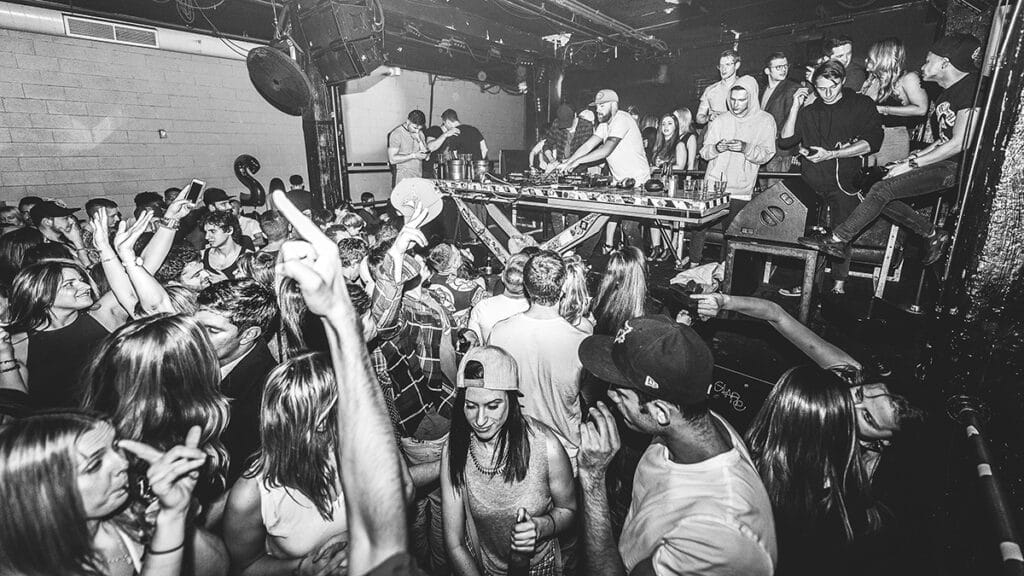 Seven reasons why gigs make the best Valentine’s Day plans