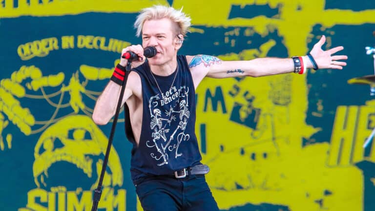 Sum 41 make their final UK festival appearance at Download